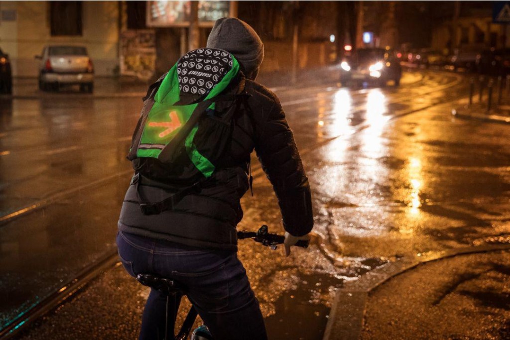 PEGAS BACKPACK WITH 48LED USB VRD GRAY SIGNAL - EU Supplies